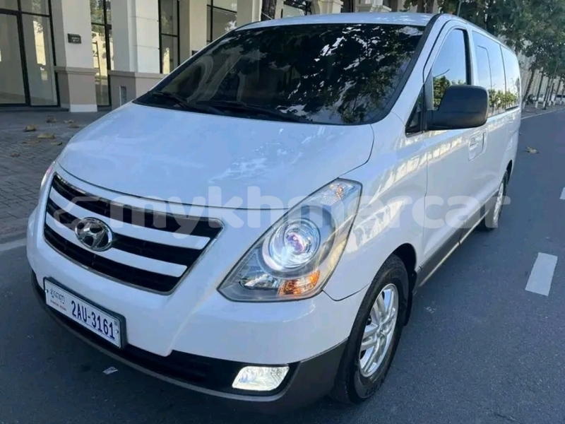 Buy used hyundai h1 white car in chbar mon in kampong speu province ...