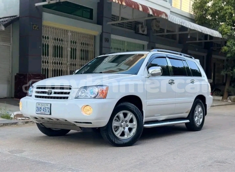 Buy used toyota highlander white car in chbar mon in kampong speu ...